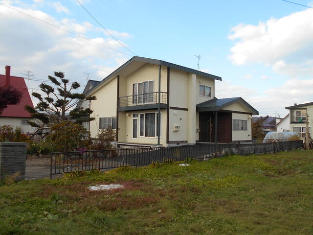 【ハトマークサイト】北海道紋別郡湧別町中湧別南町の 4LDK 中古一戸建