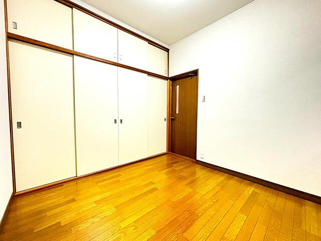 【8100.jp(ハトマル.ジェイピー)】石川県小松市育成町の 6LDK 中古一戸建