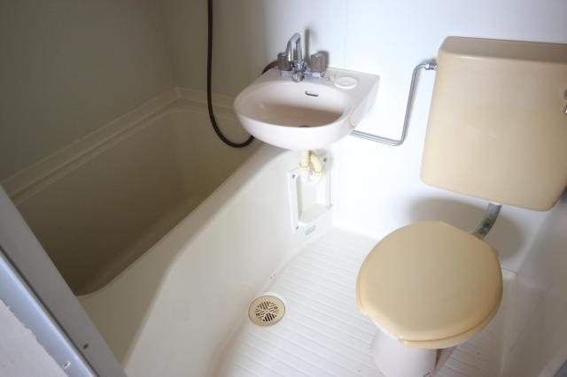 【8100.jp(ハトマル.ジェイピー)】石川県金沢市天神町1丁目の メゾンドエルム 1K 一棟売アパート