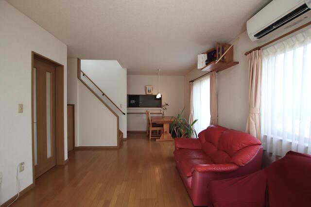 【8100.jp(ハトマル.ジェイピー)】石川県白山市中成1丁目の 3LDK 中古一戸建