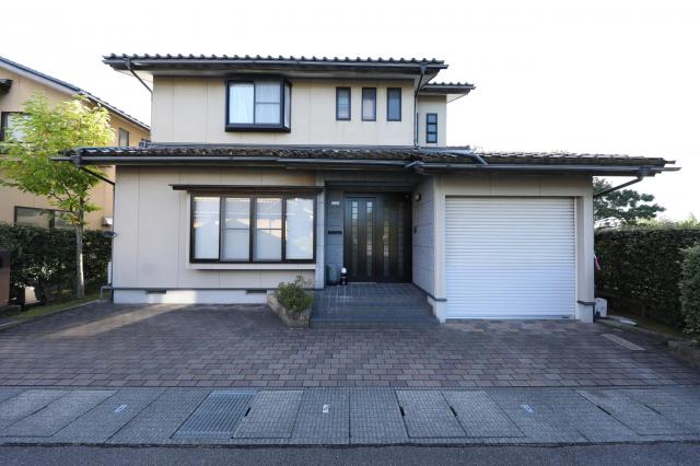 【8100.jp(ハトマル.ジェイピー)】石川県金沢市みずき3丁目の 4LDK 中古一戸建