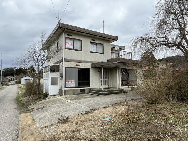 【8100.jp(ハトマル.ジェイピー)】石川県鹿島郡中能登町久乃木の 6LDK 中古一戸建