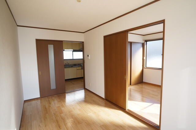 【ハトマークサイト】山梨県甲府市伊勢3丁目の カーサコモドB102 2DK アパート