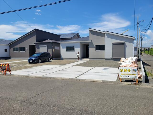 【ハトマークサイト】静岡県焼津市利右衛門の 焼津市利右衛門・平屋建て新築分譲\長期優良住宅敷地広々・駐車4台／3号棟 4LDK 新築一戸建