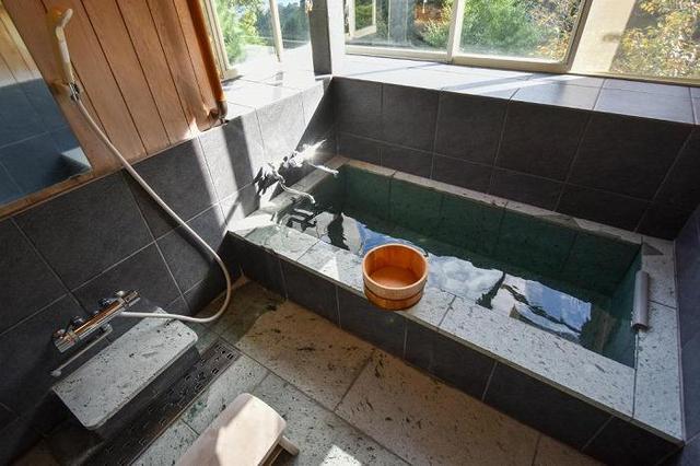 【ハトマークサイト】静岡県熱海市上多賀の 4SLDK 中古一戸建