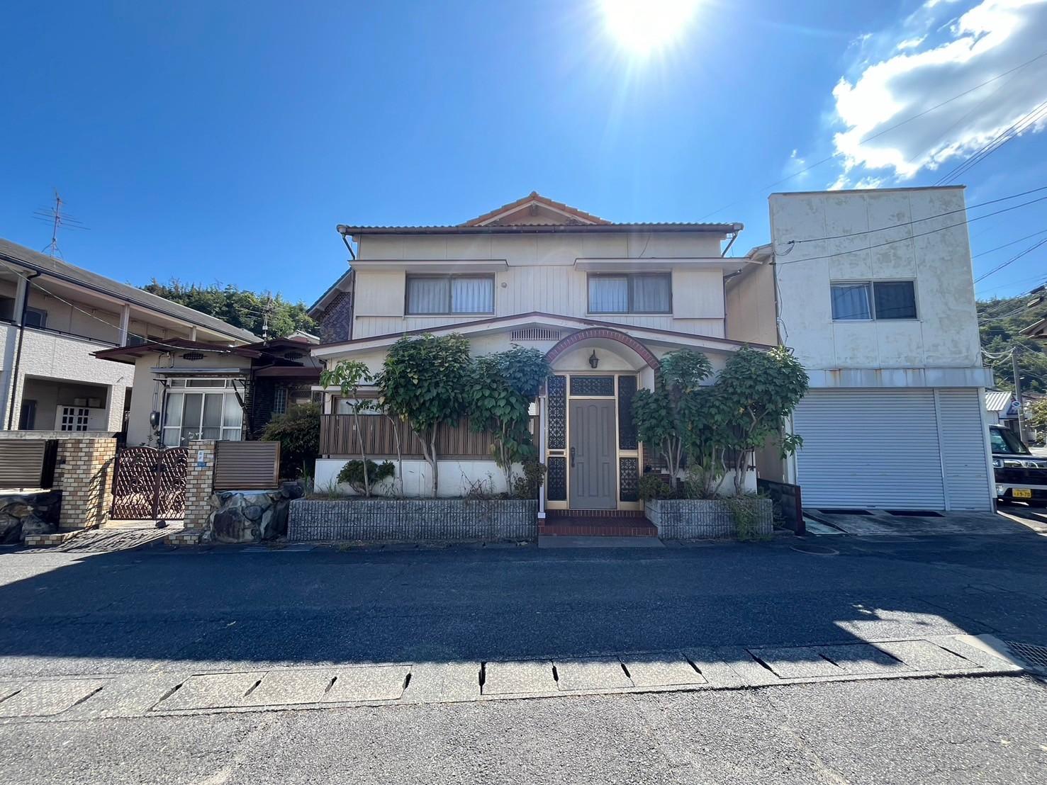 【ハトマークサイト】岡山県玉野市築港2丁目の 8LDK 中古一戸建