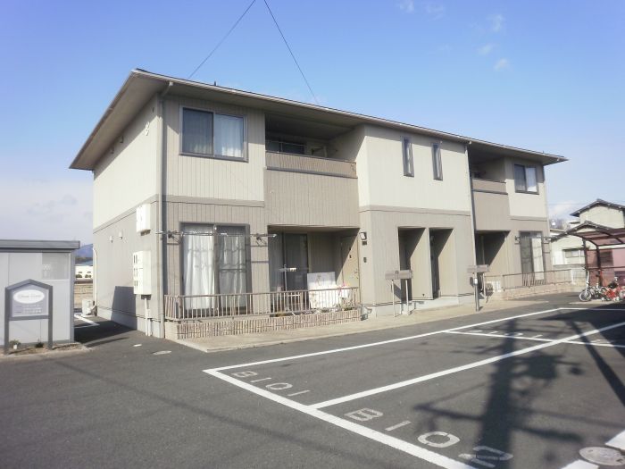 【ハトマークサイト】岡山県津山市上河原の グレイスコートA棟101 2LDK アパート