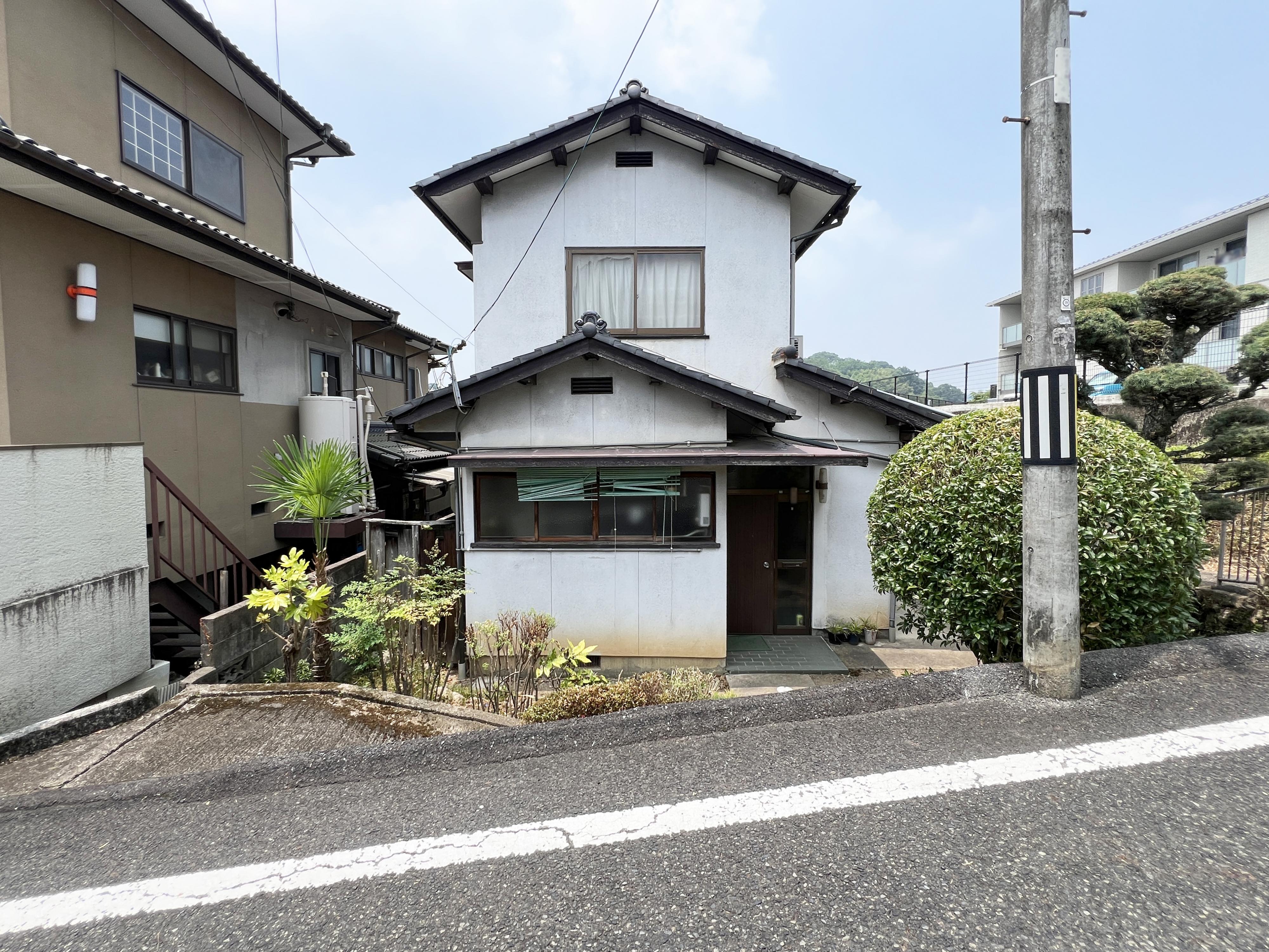 【ハトマークサイト】岡山県津山市小田中の 小田中T中古 4DK 中古一戸建