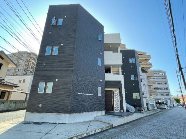 【ハトマークサイト】福岡県福岡市西区愛宕南2丁目の RegalestReinzwei(ラインツヴァイ）203 1LDK アパート