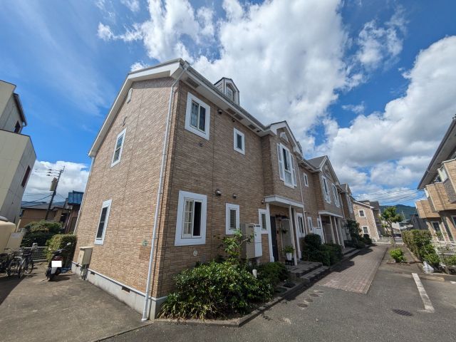 【ハトマークサイト】福岡県福岡市早良区東入部6丁目の メゾン・ド・サイレンス203 3LDK アパート