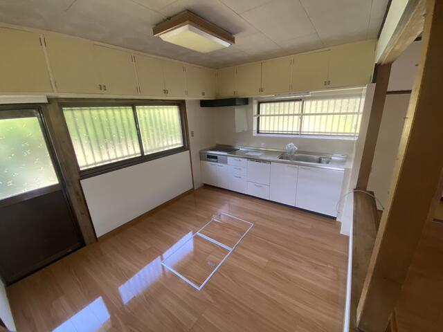 【ハトマークサイト】宮崎県延岡市旭ケ丘2丁目の 旭ヶ丘2丁目中古住宅1 5SLDK 中古一戸建