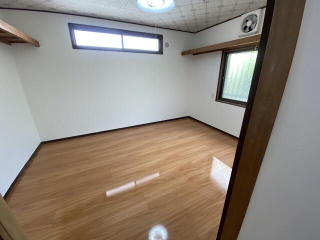 【ハトマークサイト】宮崎県延岡市旭ケ丘2丁目の 旭ヶ丘2丁目中古住宅1 5SLDK 中古一戸建